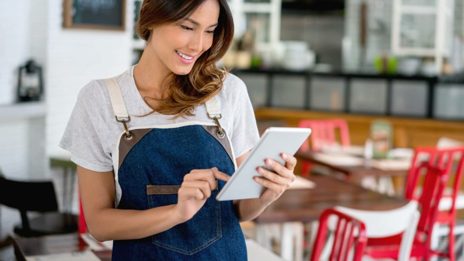 Restaurant quality control: tips and checklists for efficient QA