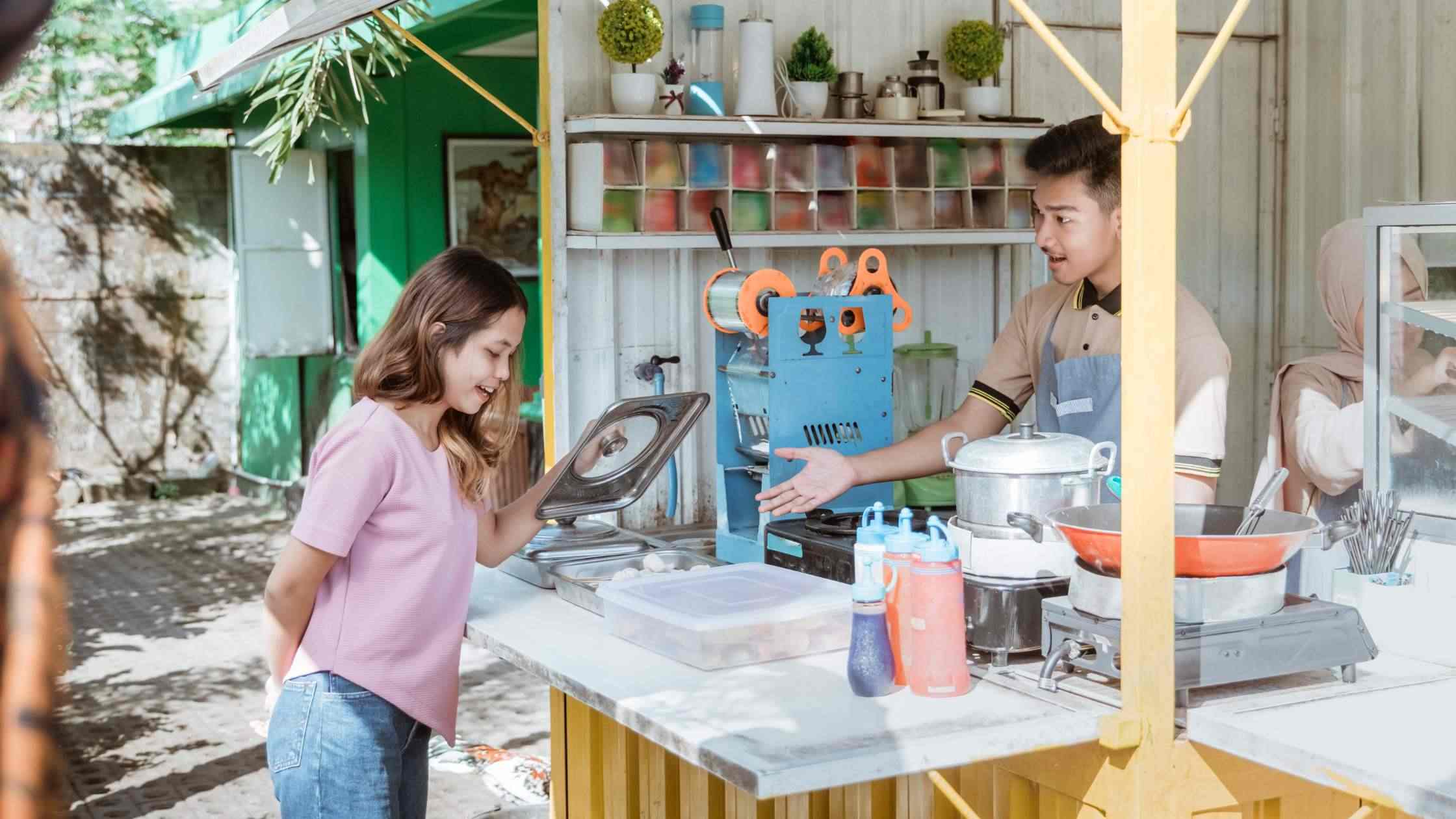 How to Prepare for EHO Inspections in 8 Steps (+ Free Checklists)