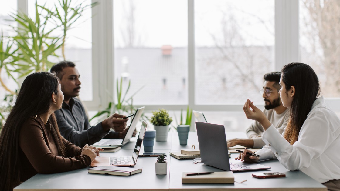 How to Develop & Implement Internal Audit SOPs in 10 Steps